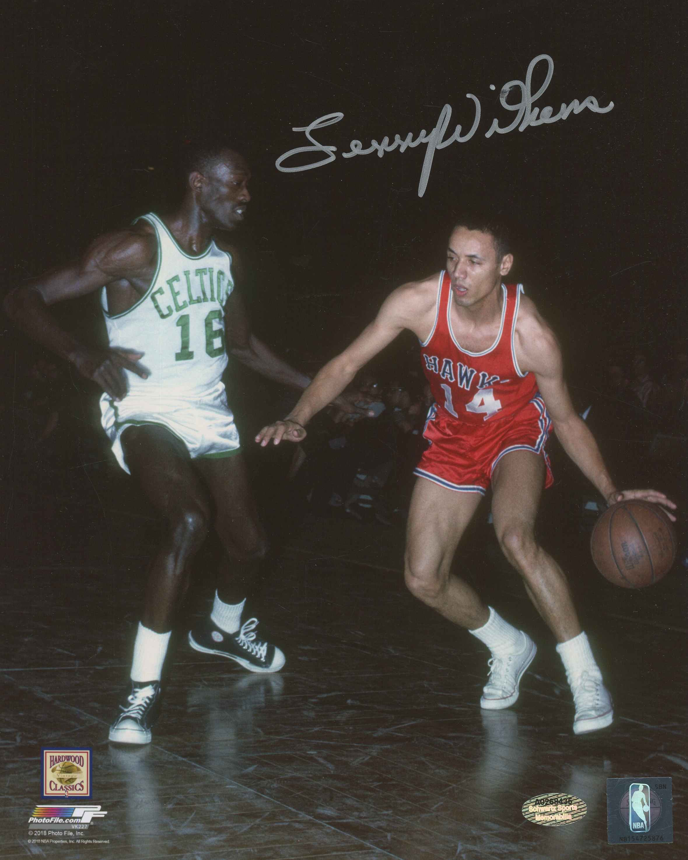 Lenny Wilkens Signed Hawks 8x10 Photo (Schwartz COA) | Pristine Auction