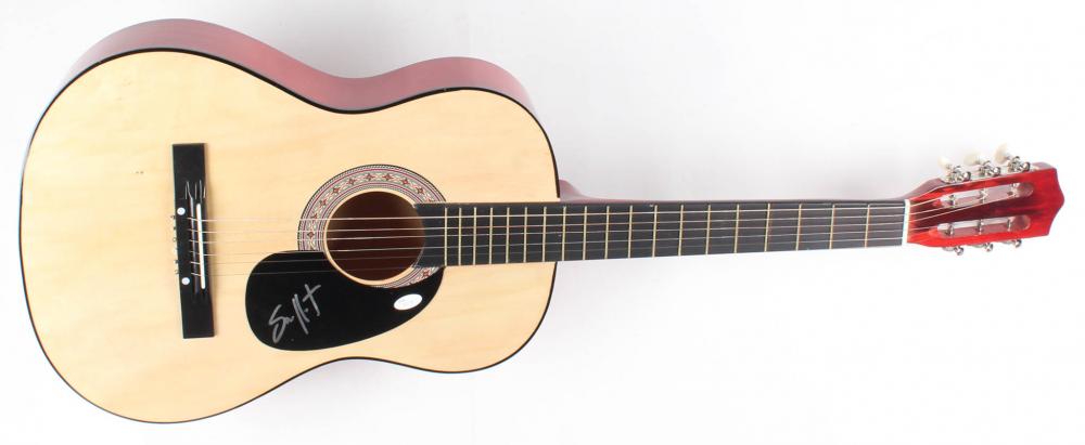 Sam Hunt Signed Full-Size Acoustic Guitar (JSA Hologram) | Pristine Auction