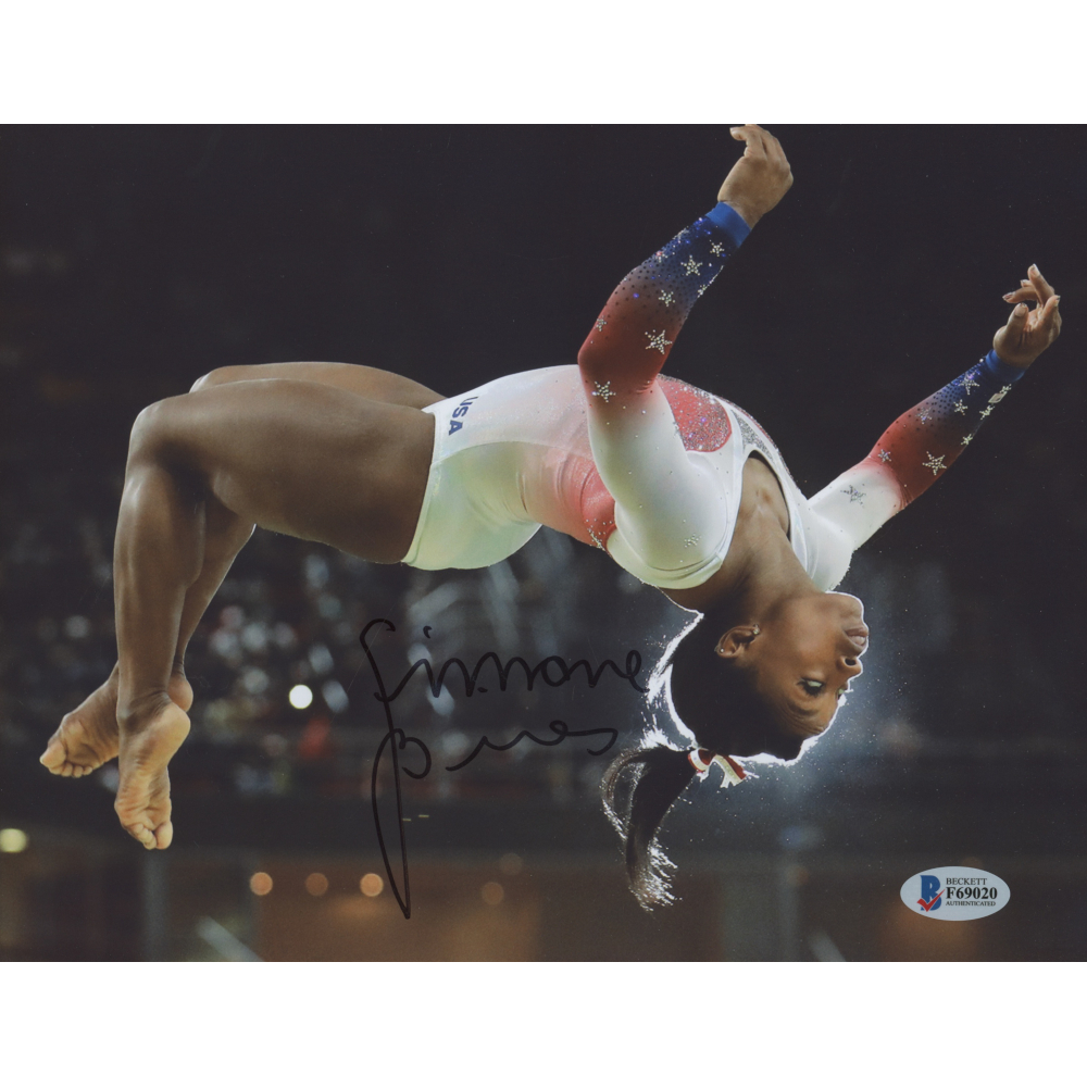 Simone Biles Signed Team USA 8x10 Photo (Beckett COA) | Pristine Auction