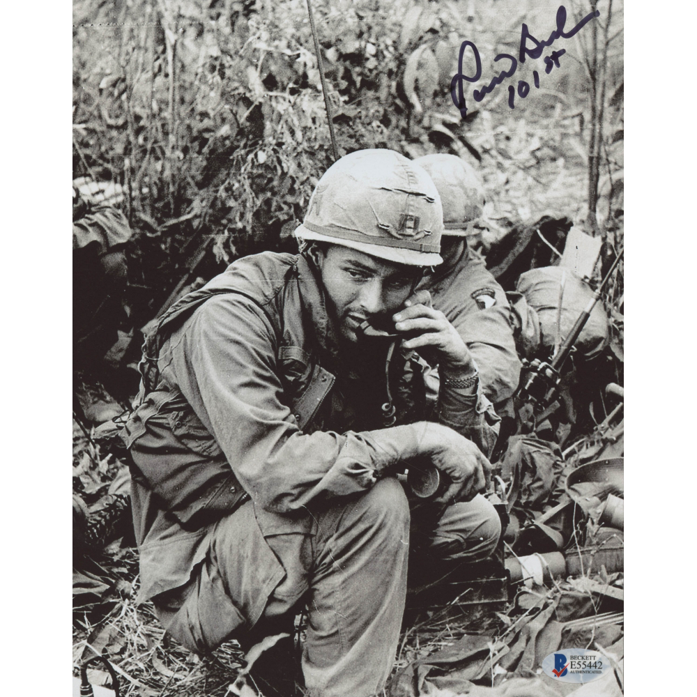 Paul Bucha Signed Vietnam War 8x10 Photo Inscribed "101st" (Beckett COA ...