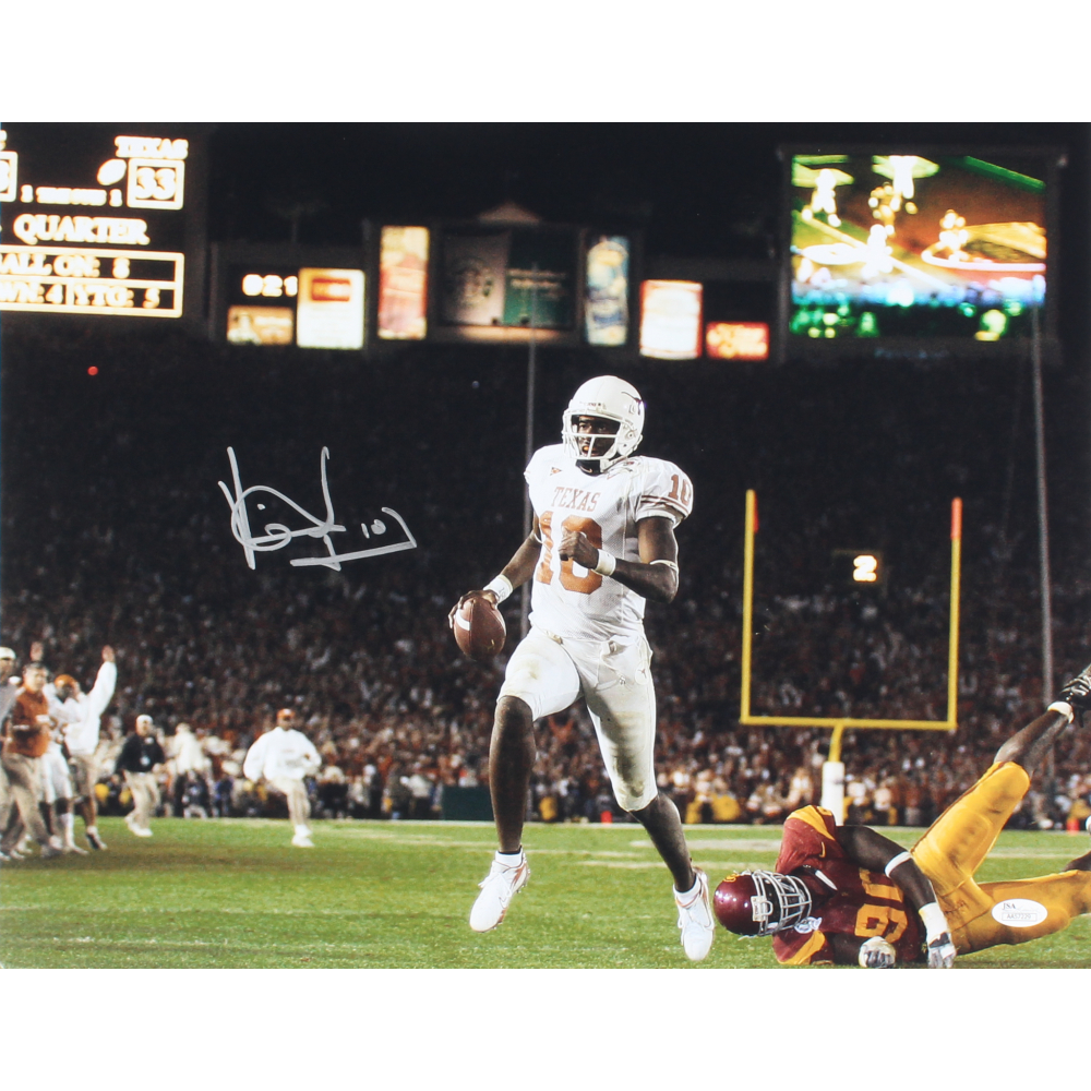 Vince Young Signed Texas Longhorns 16x20 Photo (JSA COA) | Pristine Auction