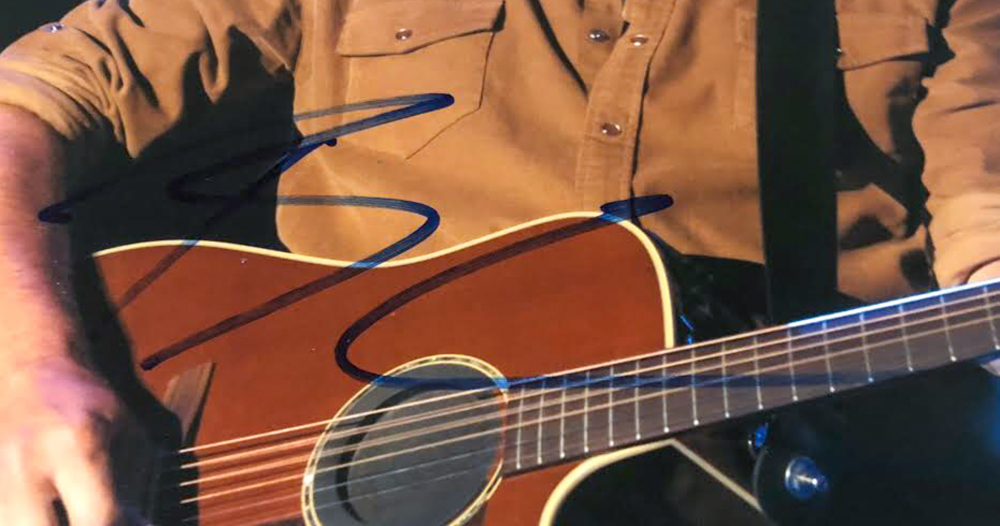 Blake Shelton Signed 11x14 Photo (PSA COA) | Pristine Auction