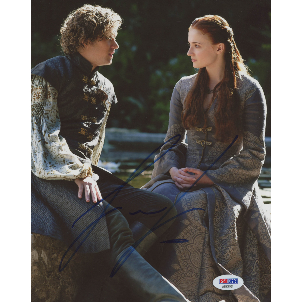 Finn Jones Signed "Game of Thrones" 8x10 Photo (PSA COA) | Pristine Auction