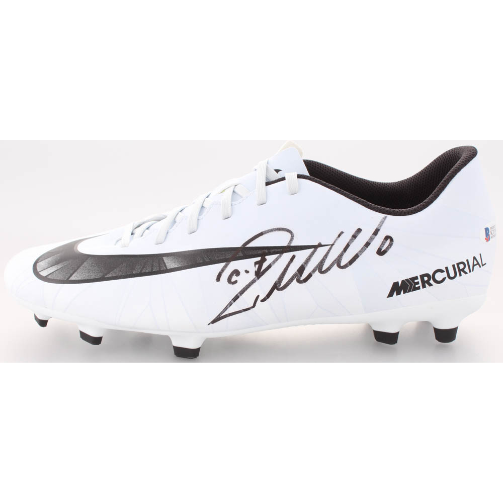 Cristiano Ronaldo Signed Nike Mercurial CR7 Soccer Cleat (Beckett COA ...