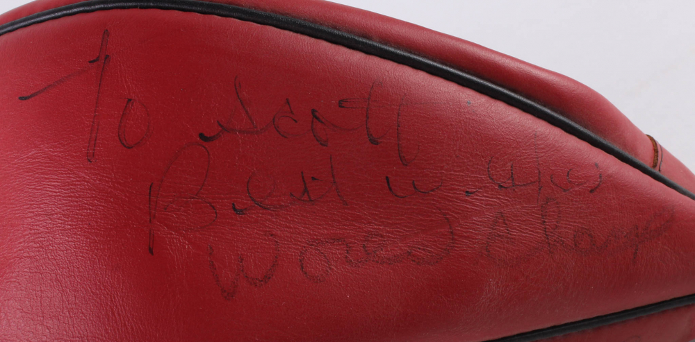 Marvelous Marvin hagler signed speed bag. - www.mstexaustralia.com