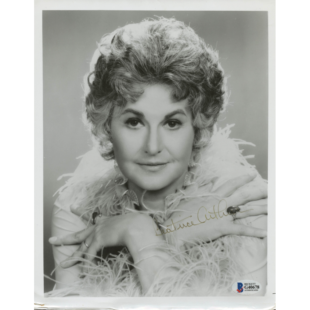 Bea Arthur Signed 8x10 Photo (Beckett COA) | Pristine Auction