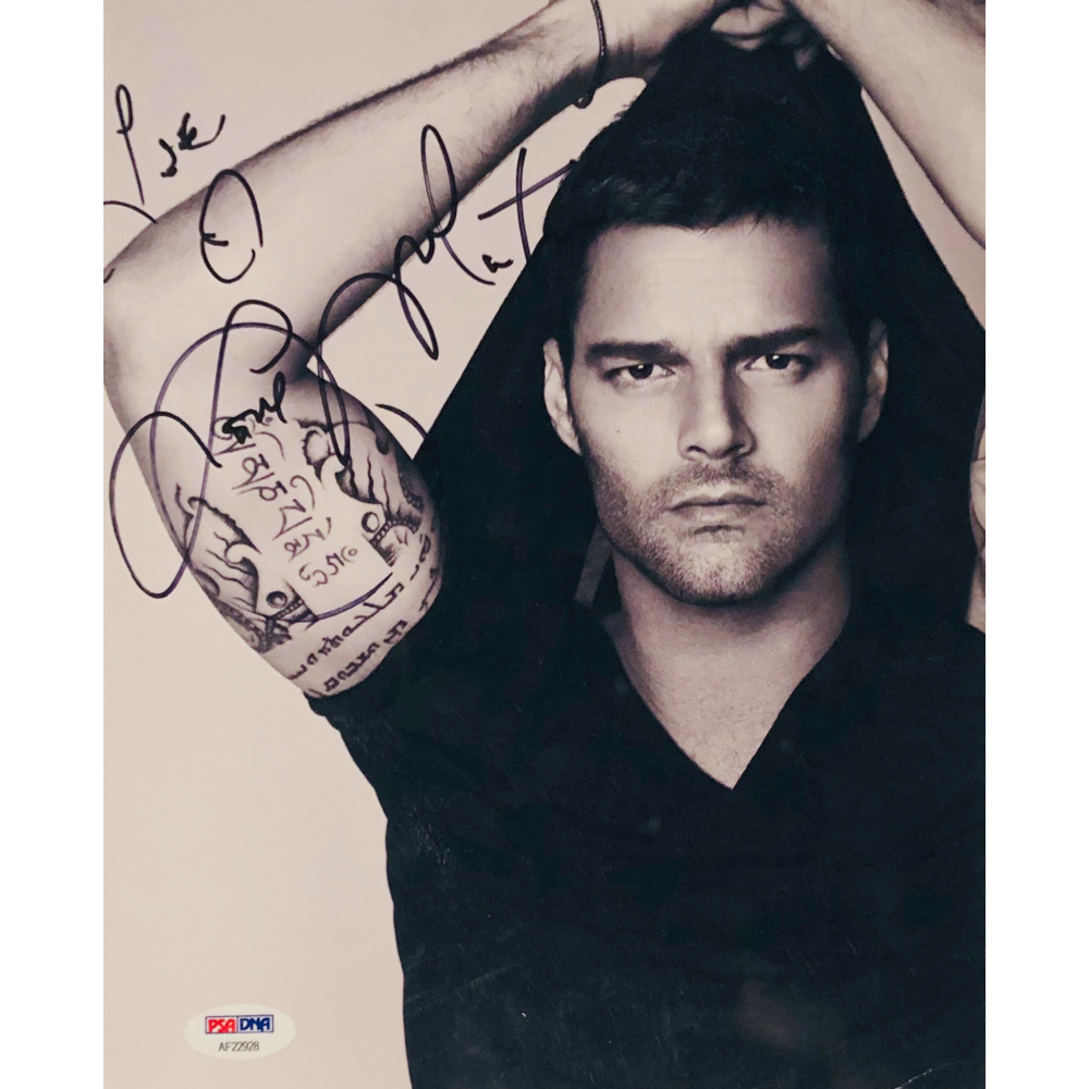 Ricky Martin Signed 8x10 Photo (PSA COA) | Pristine Auction