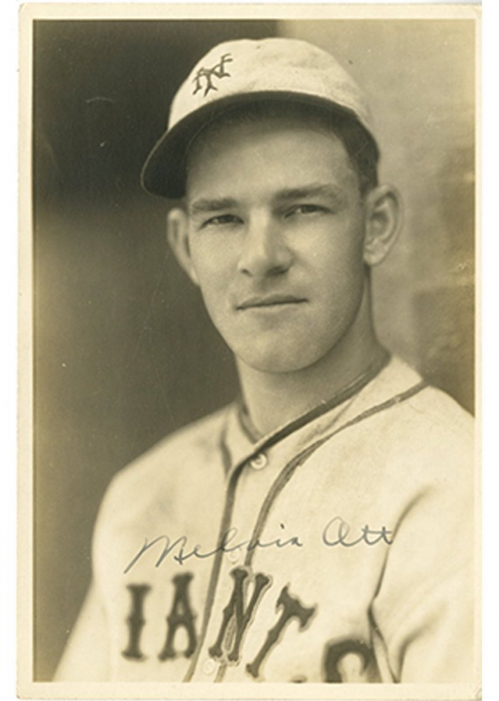 Mel Ott Signed New York Giants 4x6 Photo (JSA Hologram) | Pristine Auction