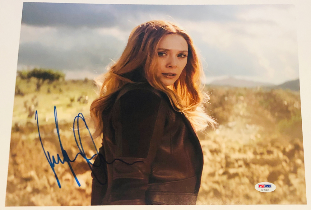 Elizabeth Olsen Signed "Avengers" 11x14 Photo (PSA COA) | Pristine Auction
