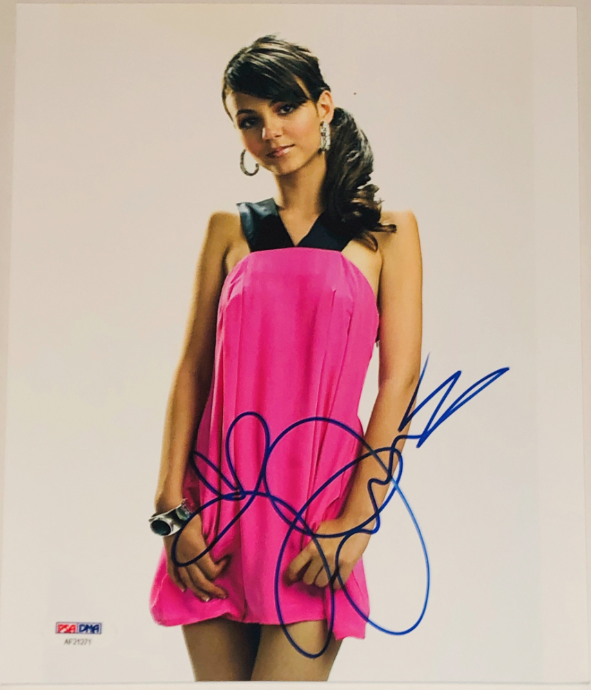 Victoria Justice Signed 8x10 Photo (PSA COA) | Pristine Auction