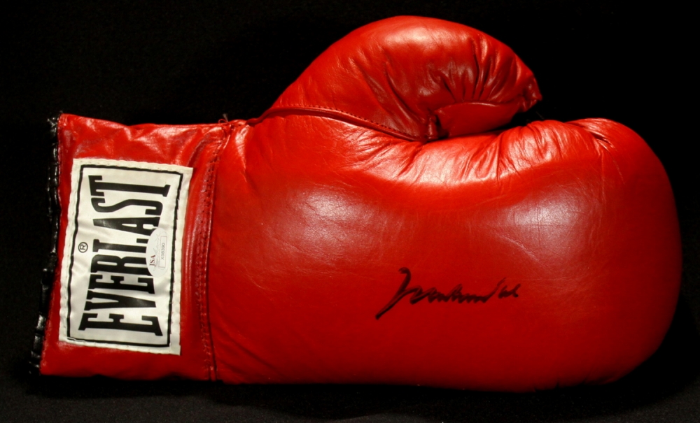 Muhammad Ali Signed Everlast Boxing Glove (JSA LOA) | Pristine Auction