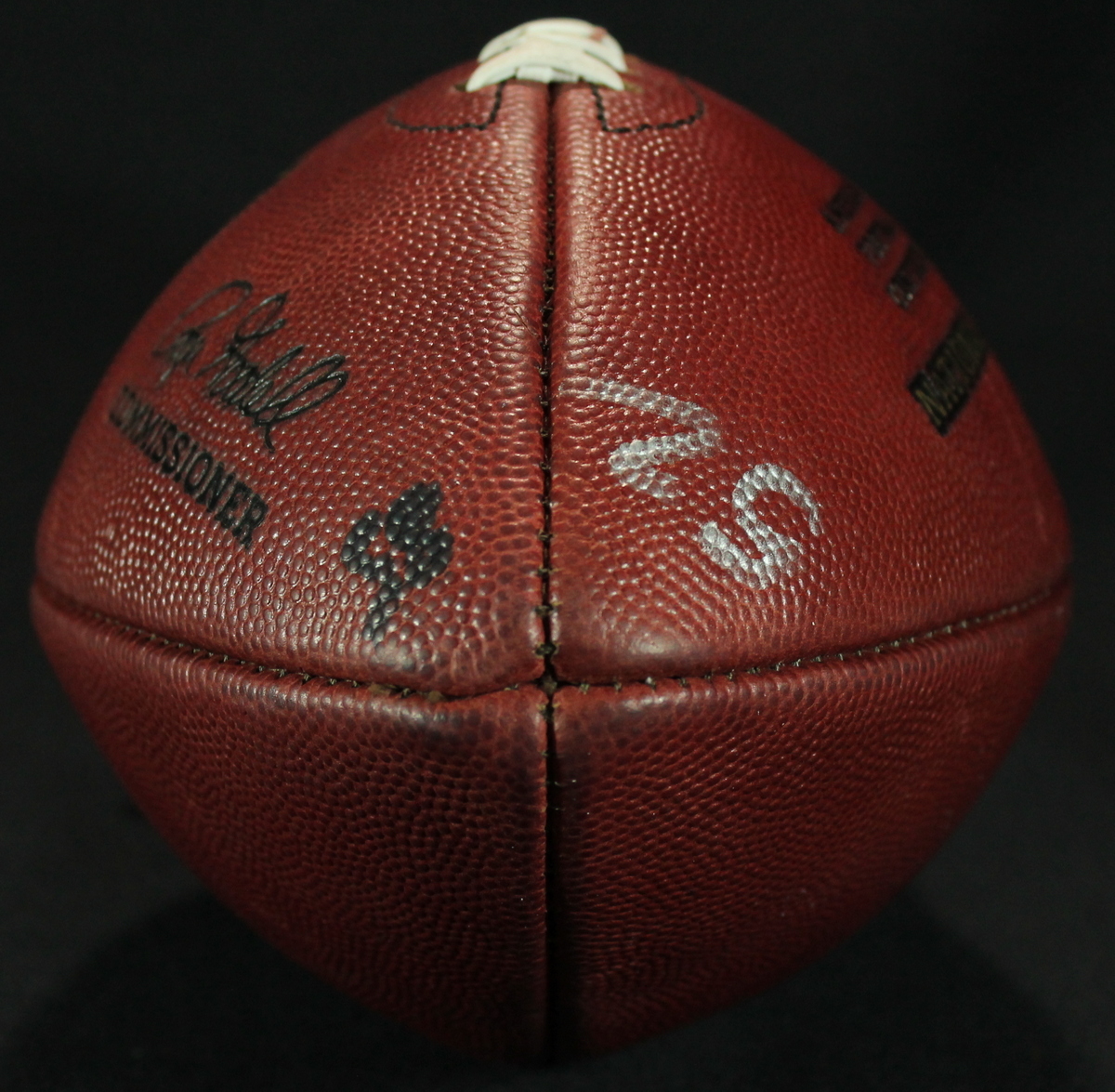 Official NFL Game-Ball Used On 11/26/06 Falcons Vs Saints (PA LOA ...
