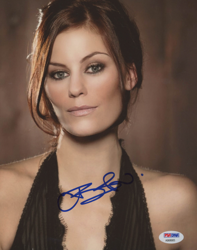 Cassidy Freeman Signed "Longmire" 8x10 Photo (PSA COA) | Pristine Auction