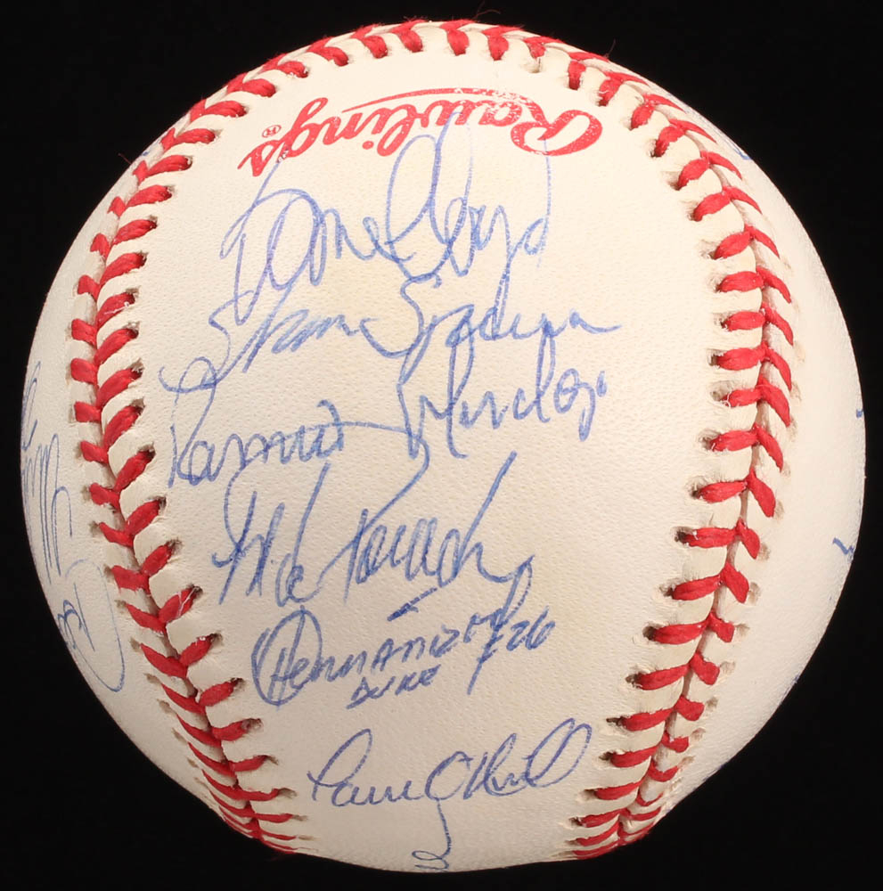 New York Yankees 1998 World Series Logo Baseball Signed by (19) with ...