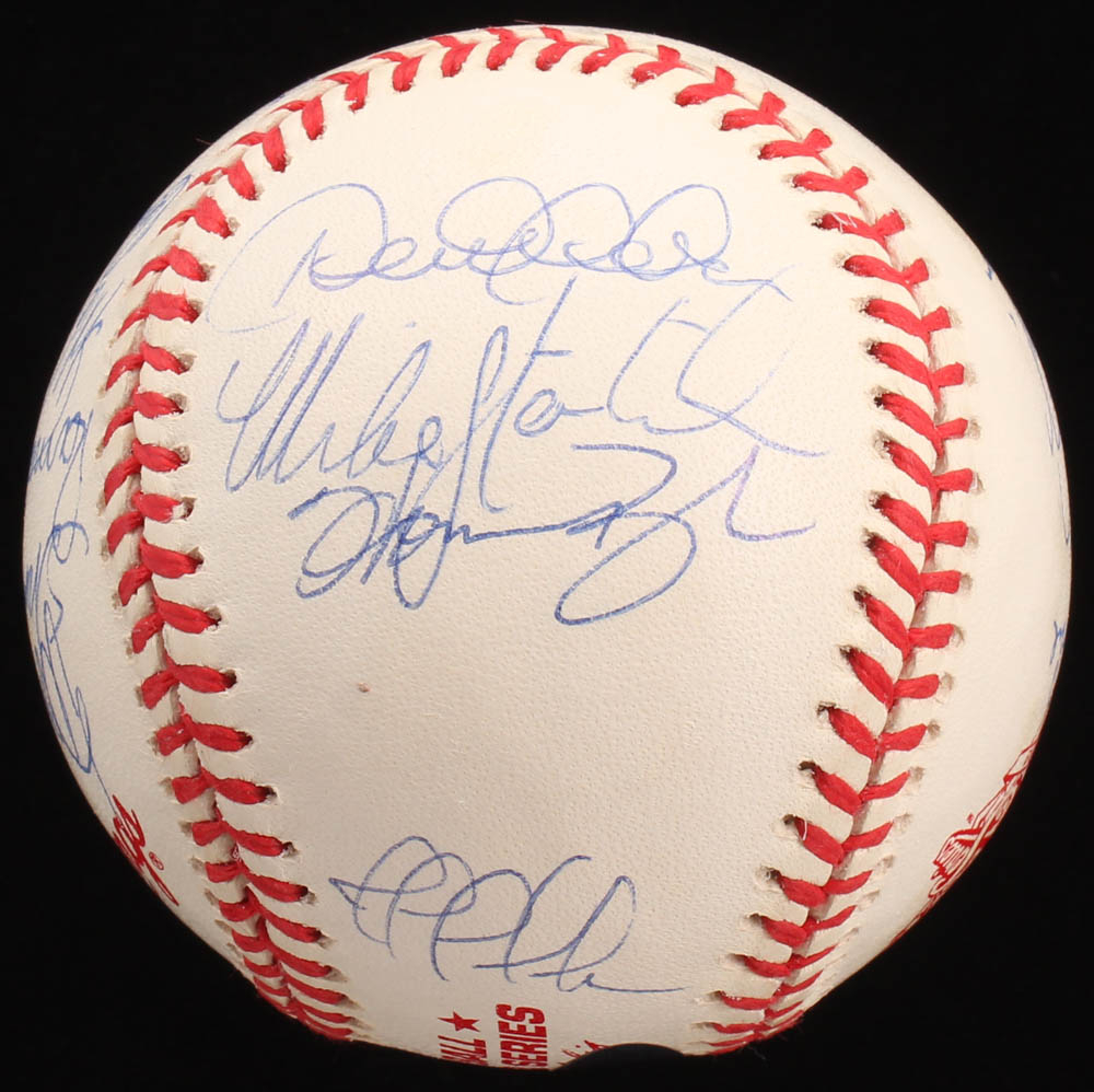 New York Yankees 1998 World Series Logo Baseball Signed by (19) with ...