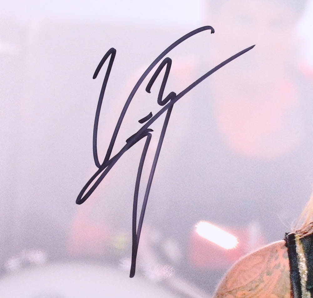 Vince Neil Signed "Motley Crue" 11x14 Photo (Beckett COA) | Pristine ...