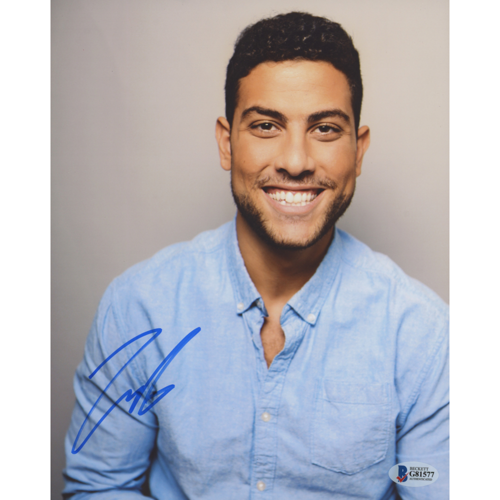 Zeeko Zaki Signed 8x10 Photo (Beckett) | Pristine Auction