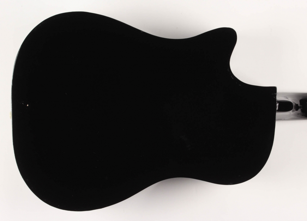 Darius Rucker Signed 38" Acoustic Guitar (Beckett COA) | Pristine Auction