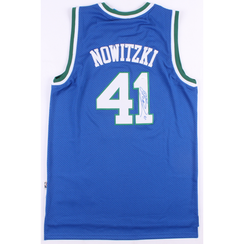 Dirk Nowitzki Signed Dallas Mavericks Jersey (JSA COA) | Pristine Auction