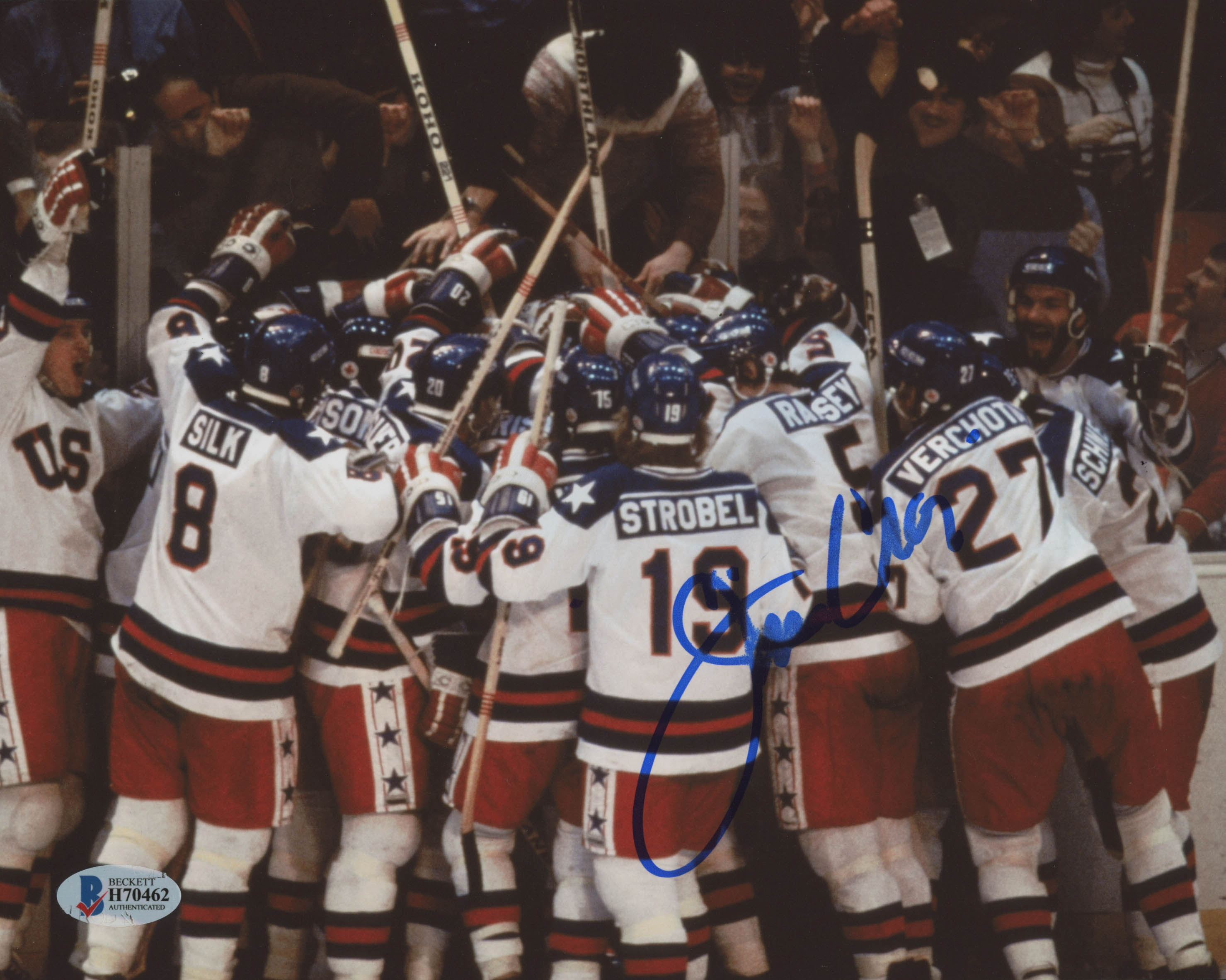 Jim Craig Signed Team USA 8x10 Photo (Beckett COA) | Pristine Auction