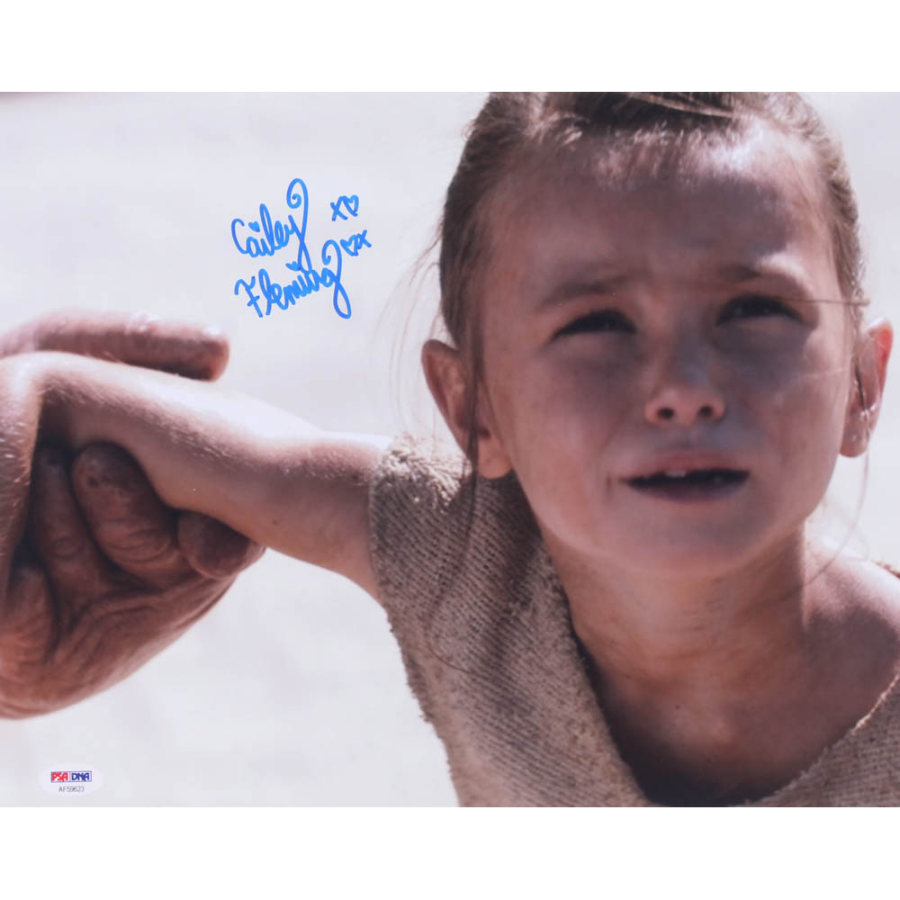 Cailey Fleming Signed "Star Wars: The Force Awakens" 11x14 Photo (PSA ...