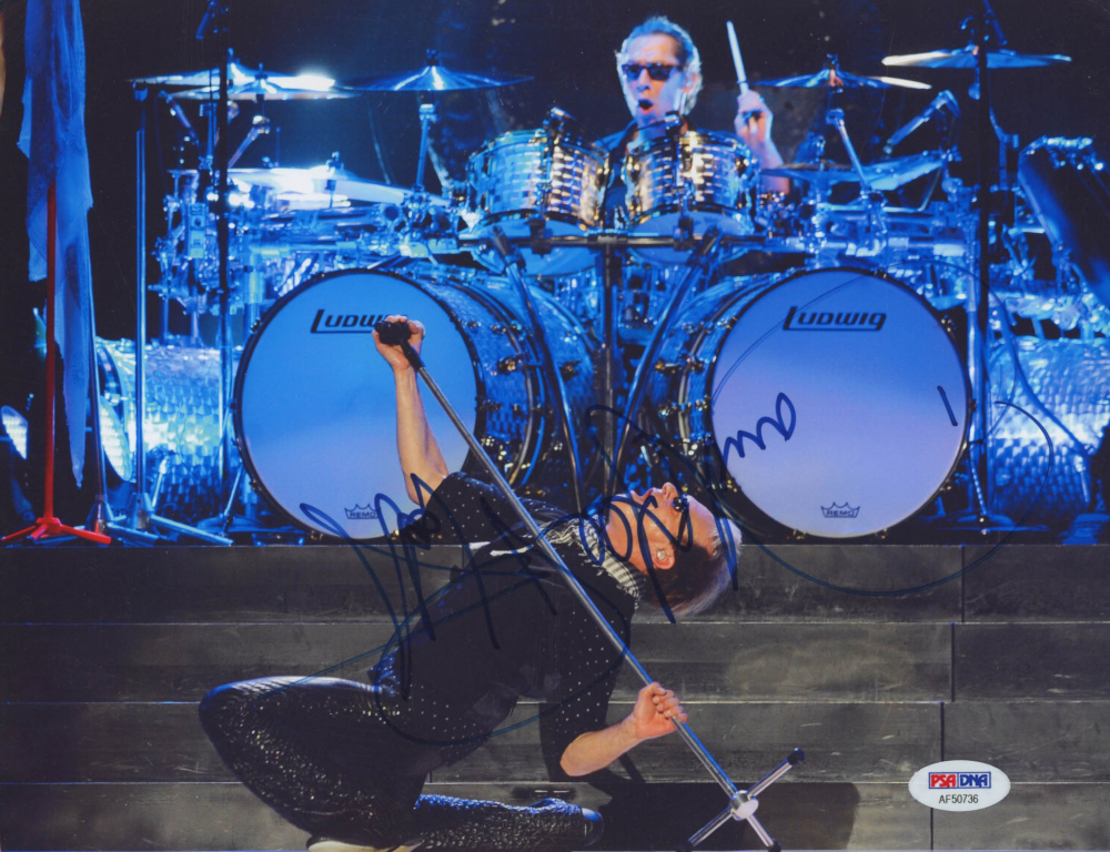 David Lee Roth Signed 8x10 Photo (PSA COA) | Pristine Auction