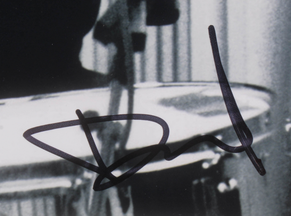 Dave Grohl Signed "Nirvana" 11x14 Photo (PSA COA) | Pristine Auction