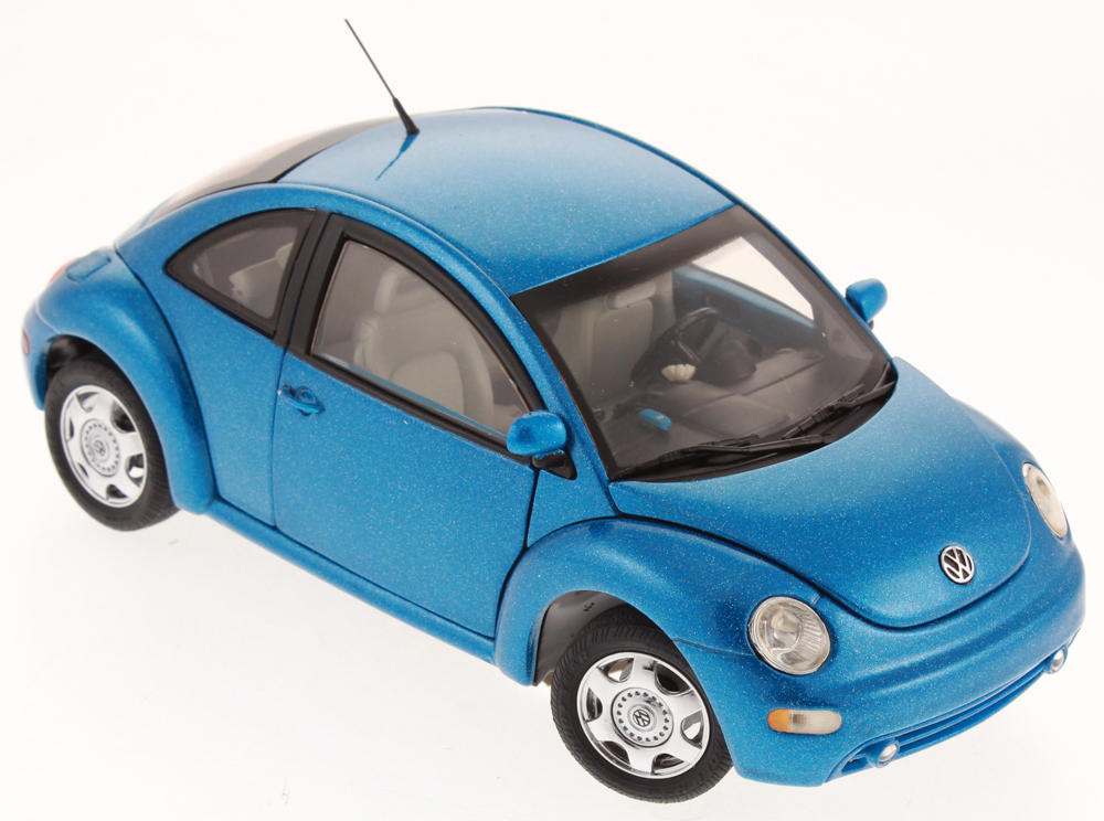 Franklin Mint Millenium Collectible New Volkswagen Beetle 1:24 Die-Cast ...