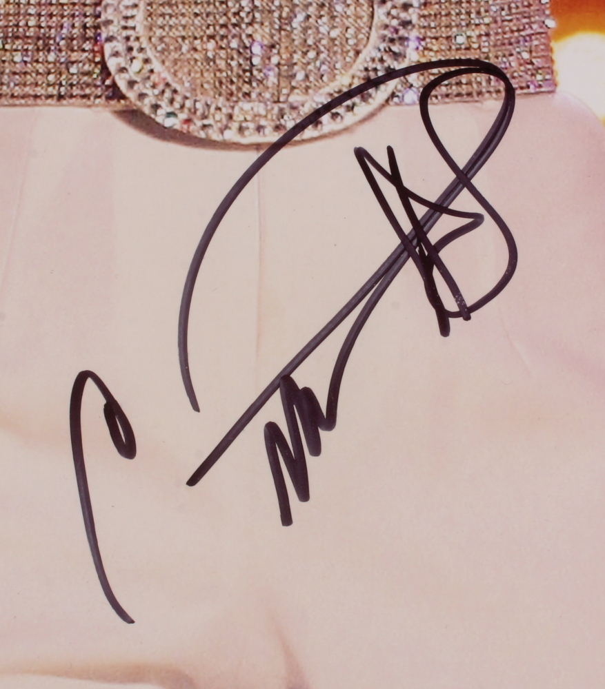 Carrie Underwood Signed 11x14 Photo (PSA COA) | Pristine Auction