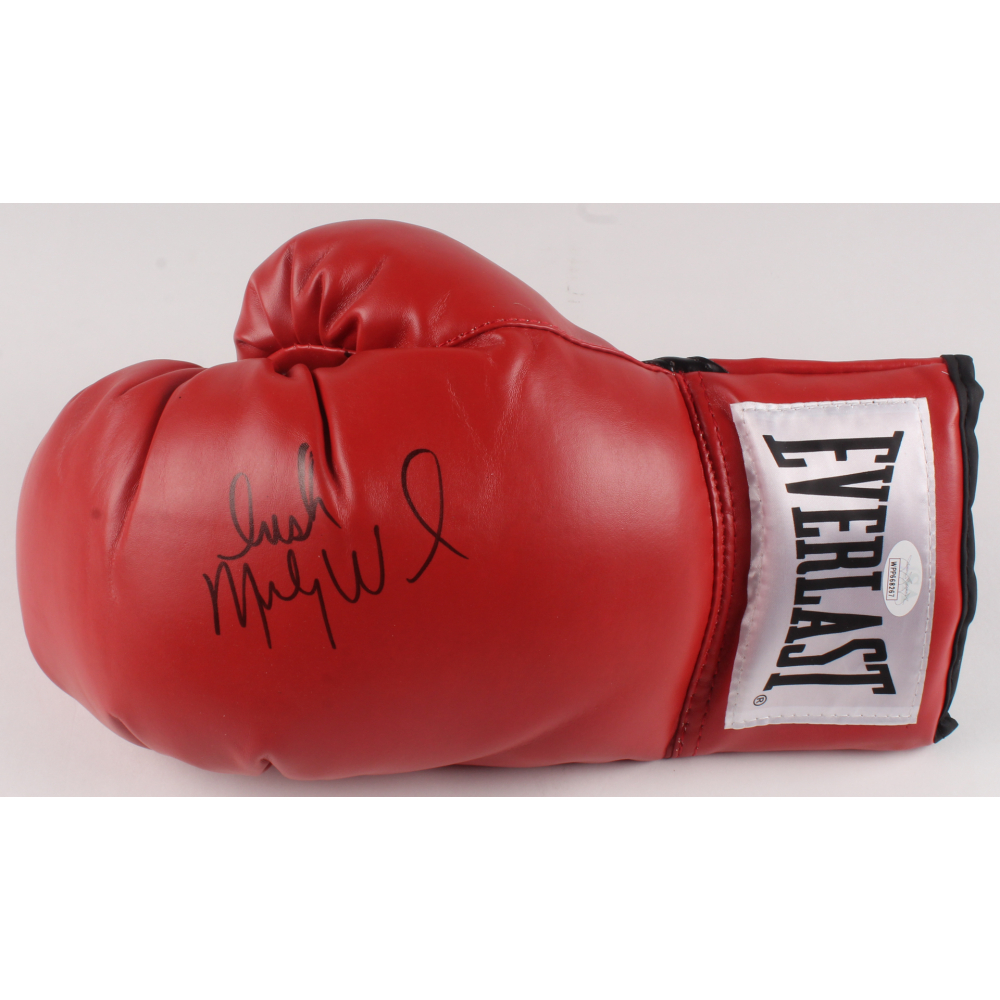 "Irish" Micky Ward Signed Everlast Boxing Glove (JSA COA) | Pristine ...