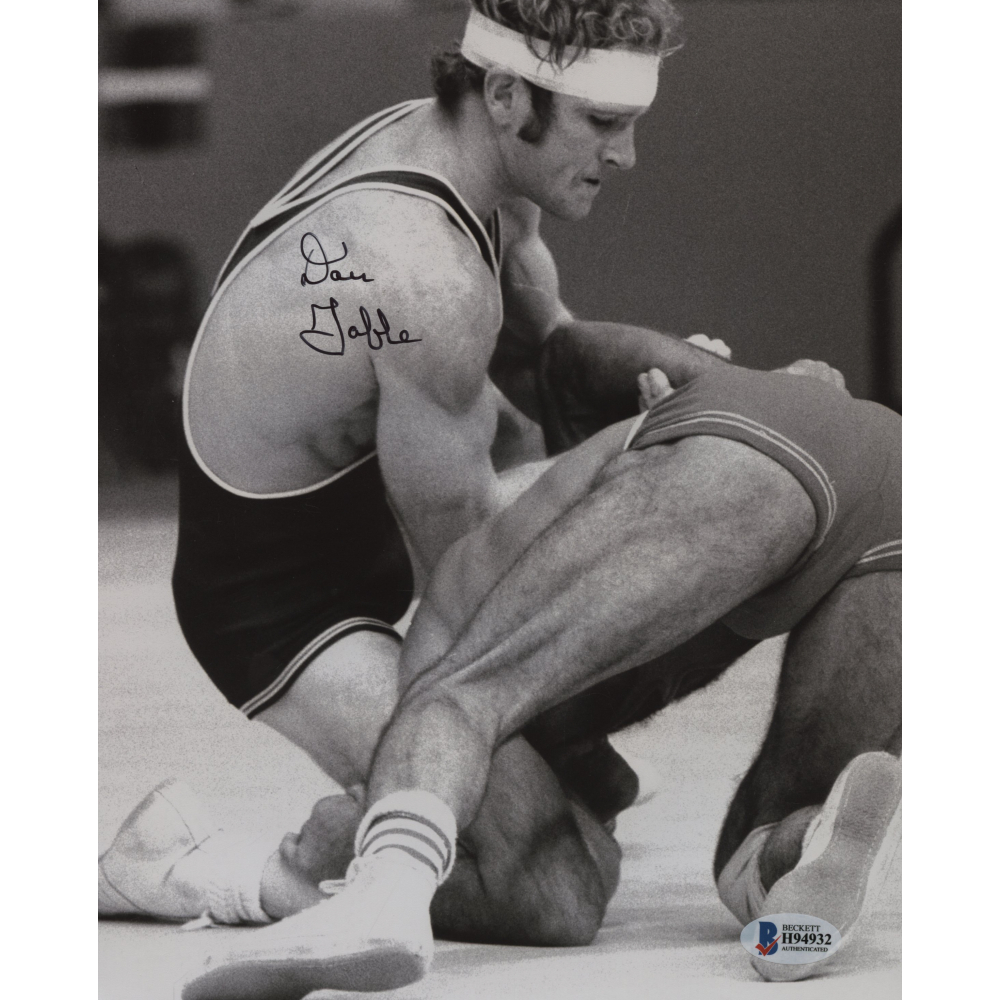 Dan Gable Signed Team USA 8x10 Photo (Beckett COA) | Pristine Auction