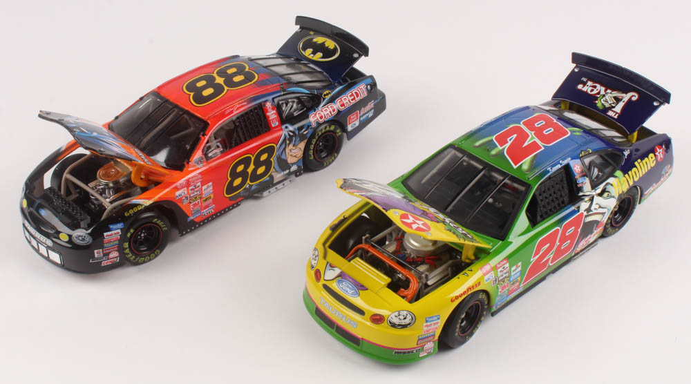 Lot of (2) Action LE 1:24 Scale 1998 Ford Taurus Die-Cast Cars with ...