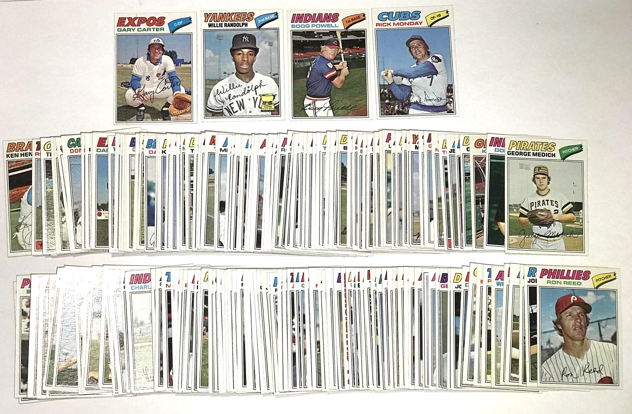 Lot of (200) 1977 Topps Baseball Cards with #295 Gary Carter, #359 ...
