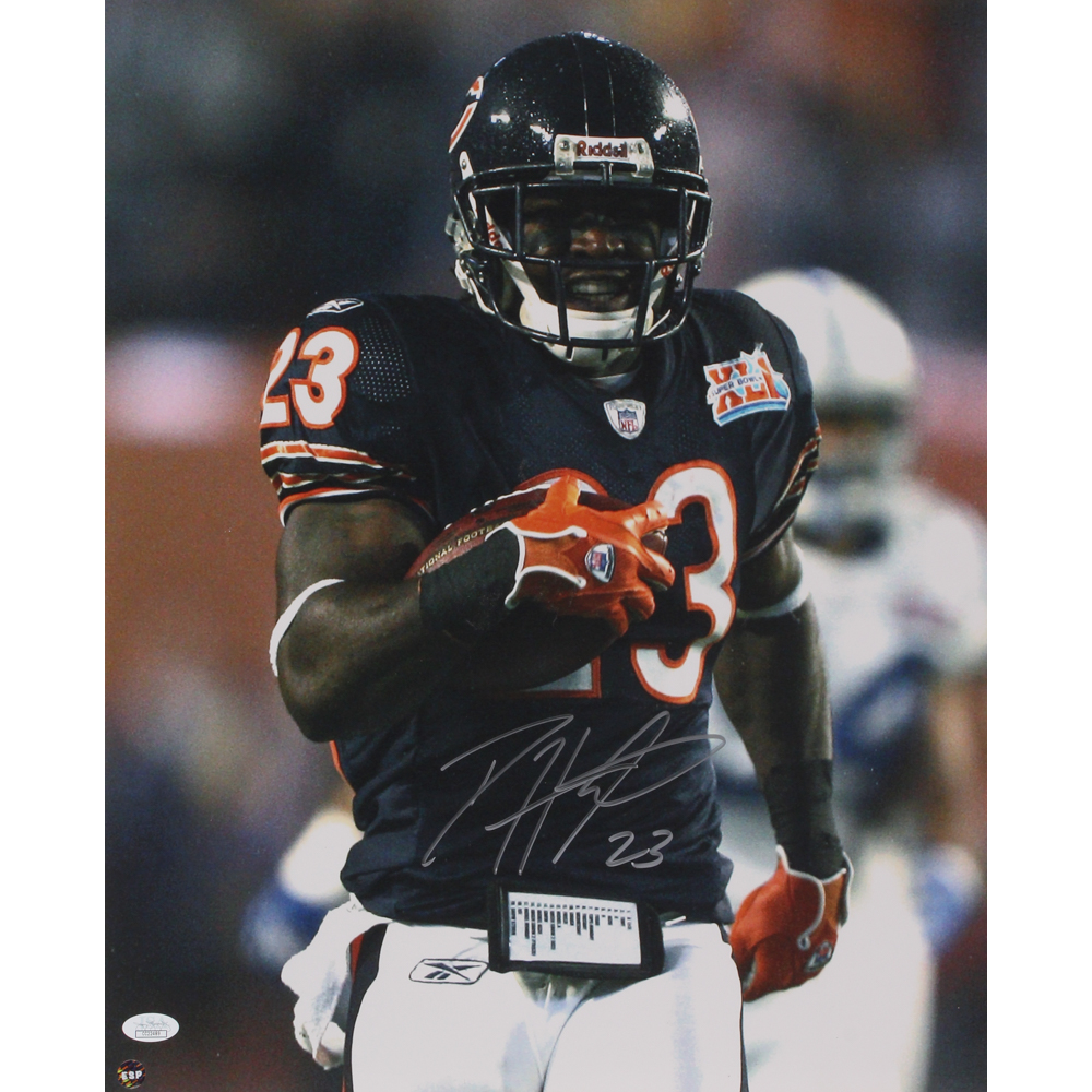 Devin Hester Signed Chicago Bears 16x20 Photo (JSA COA) | Pristine Auction