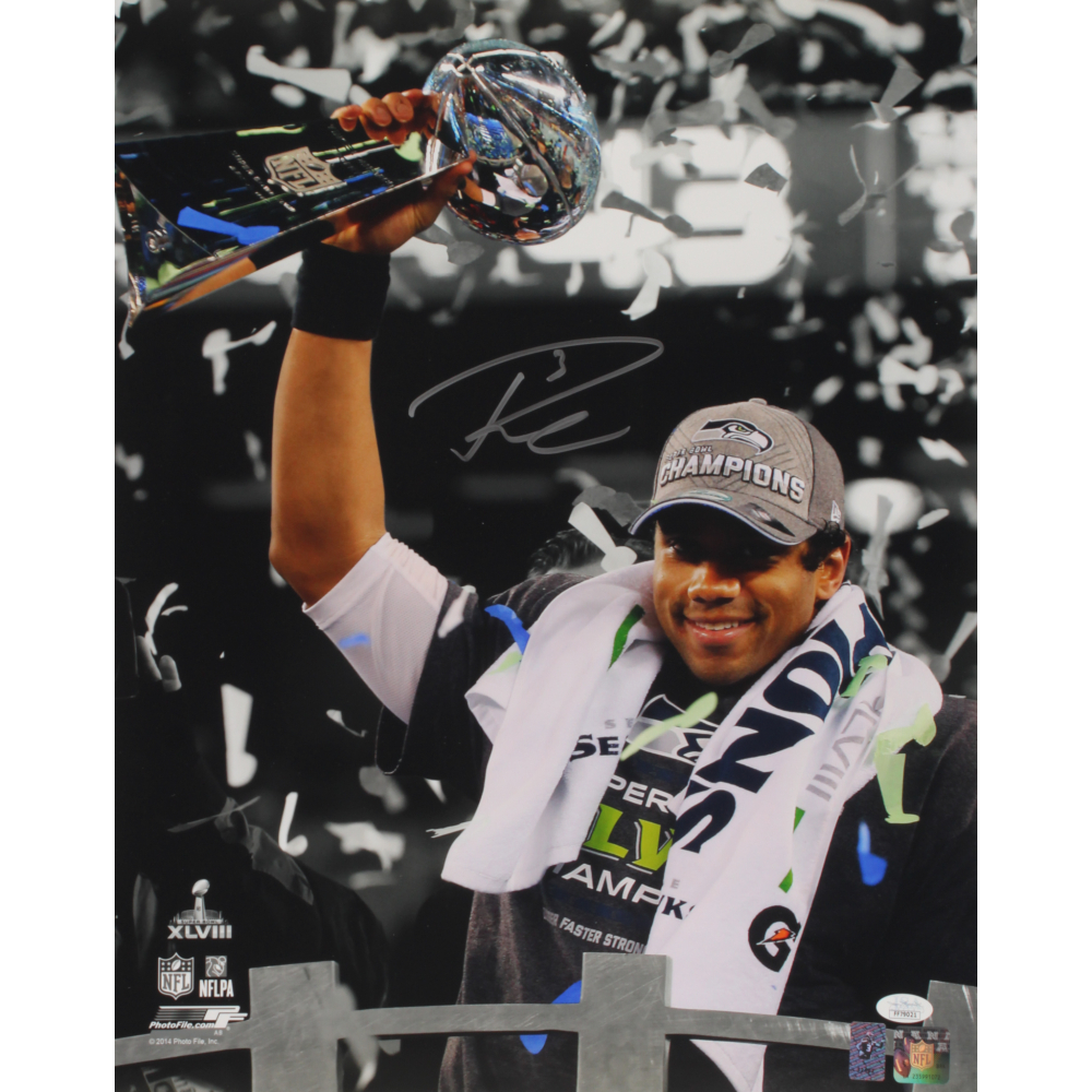 Russell Wilson Signed Seattle Seahawks 16x20 Photo (JSA & Wilson COA ...