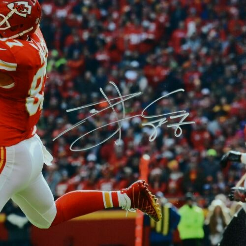 Travis Kelce Signed Chiefs 16x20 Photo (Fanatics Hologram) | Pristine ...