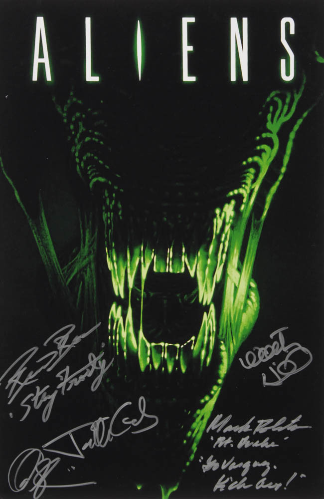 "Aliens" 12x18 Photo Signed by (5) with Alec Gillis, Jenette Goldstein ...