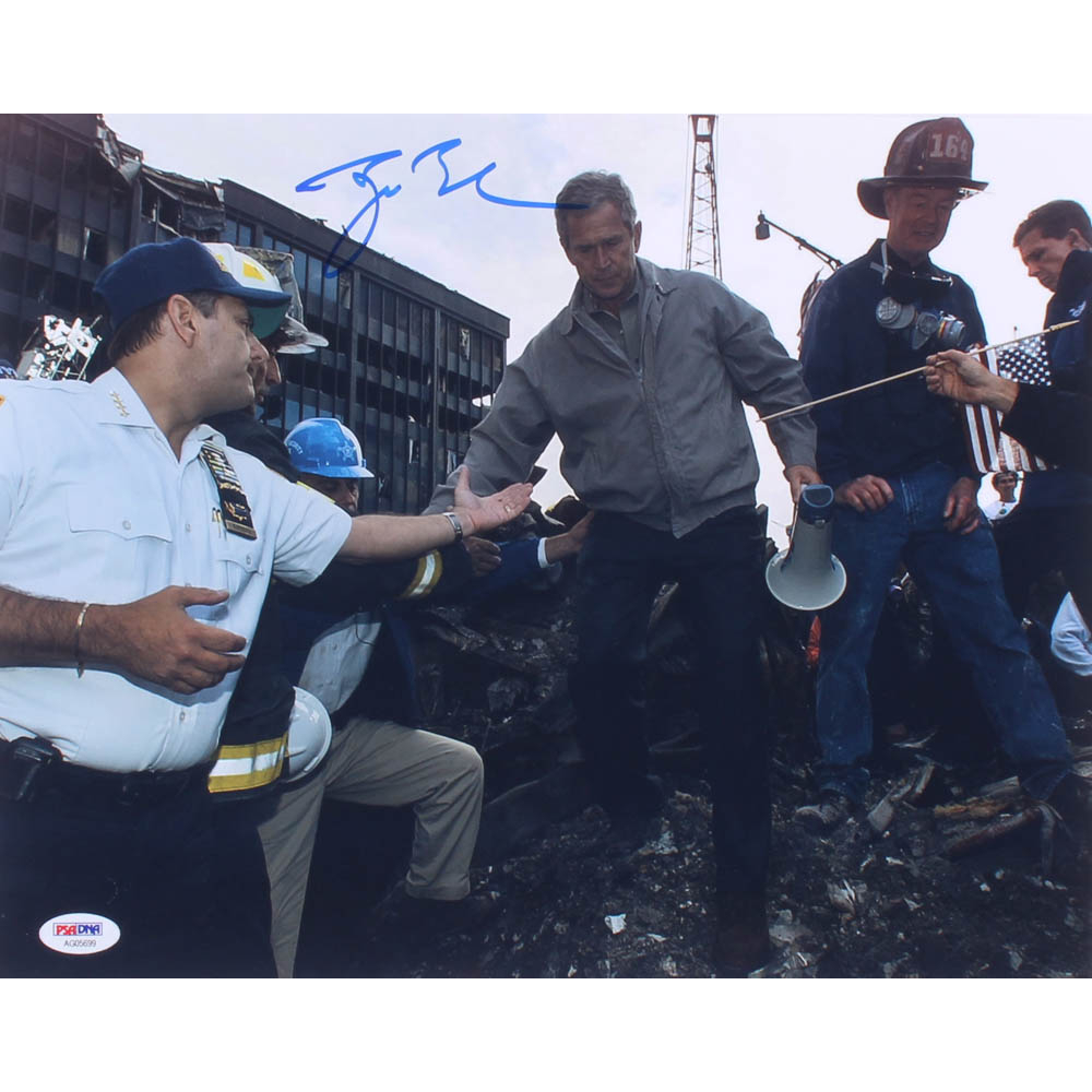 George W. Bush Signed 11x14 Photo (PSA LOA) | Pristine Auction