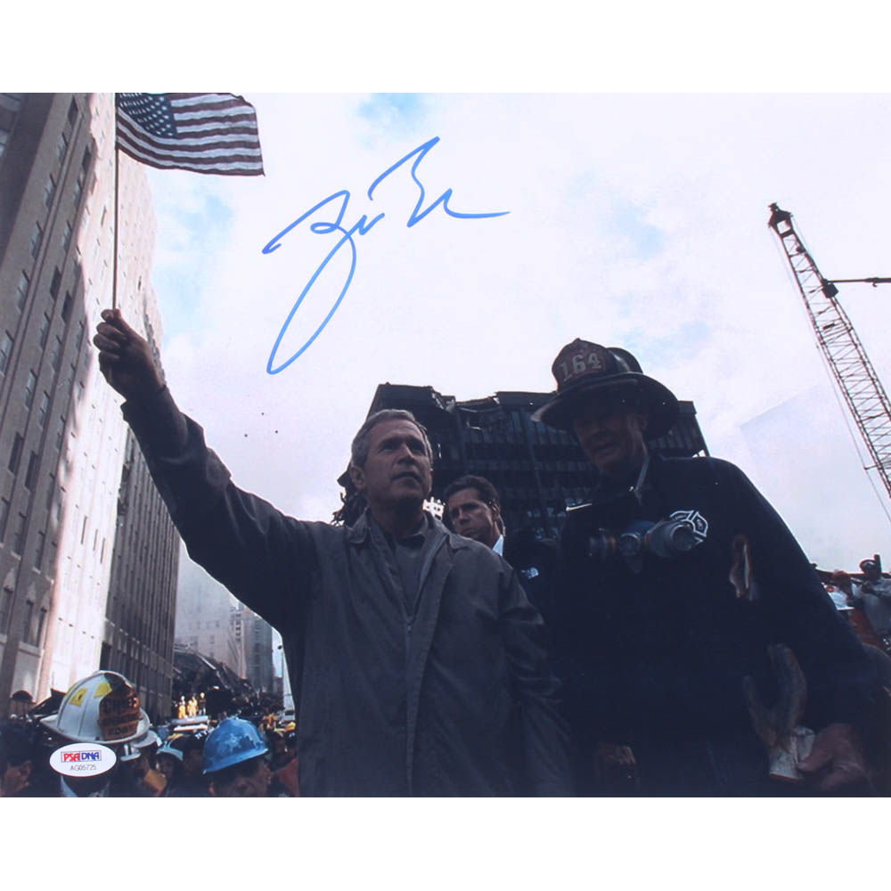 George W. Bush Signed 11x14 Photo (PSA LOA) | Pristine Auction