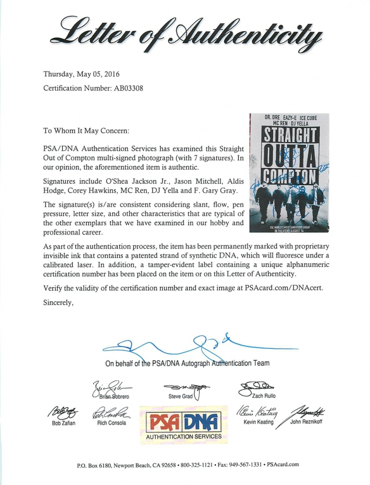 "Straight Outta Compton" 12x18 Poster Signed by (7) Cast & Band Members ...