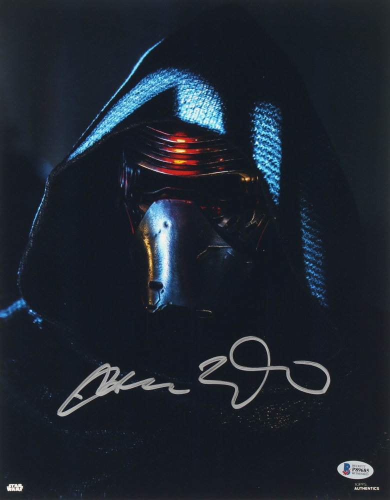 Adam Driver Signed "Star Wars: The Force Awakens" 11x14 Photo (Beckett ...