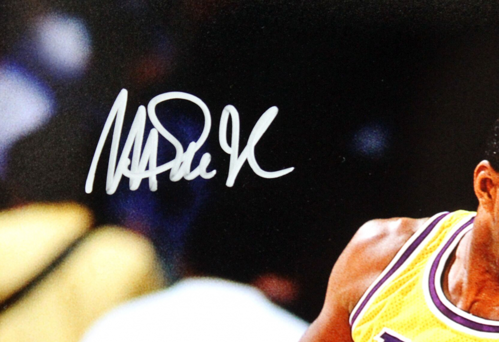 Magic Johnson Signed Lakers 16x20 Photo (Johnson) | Pristine Auction