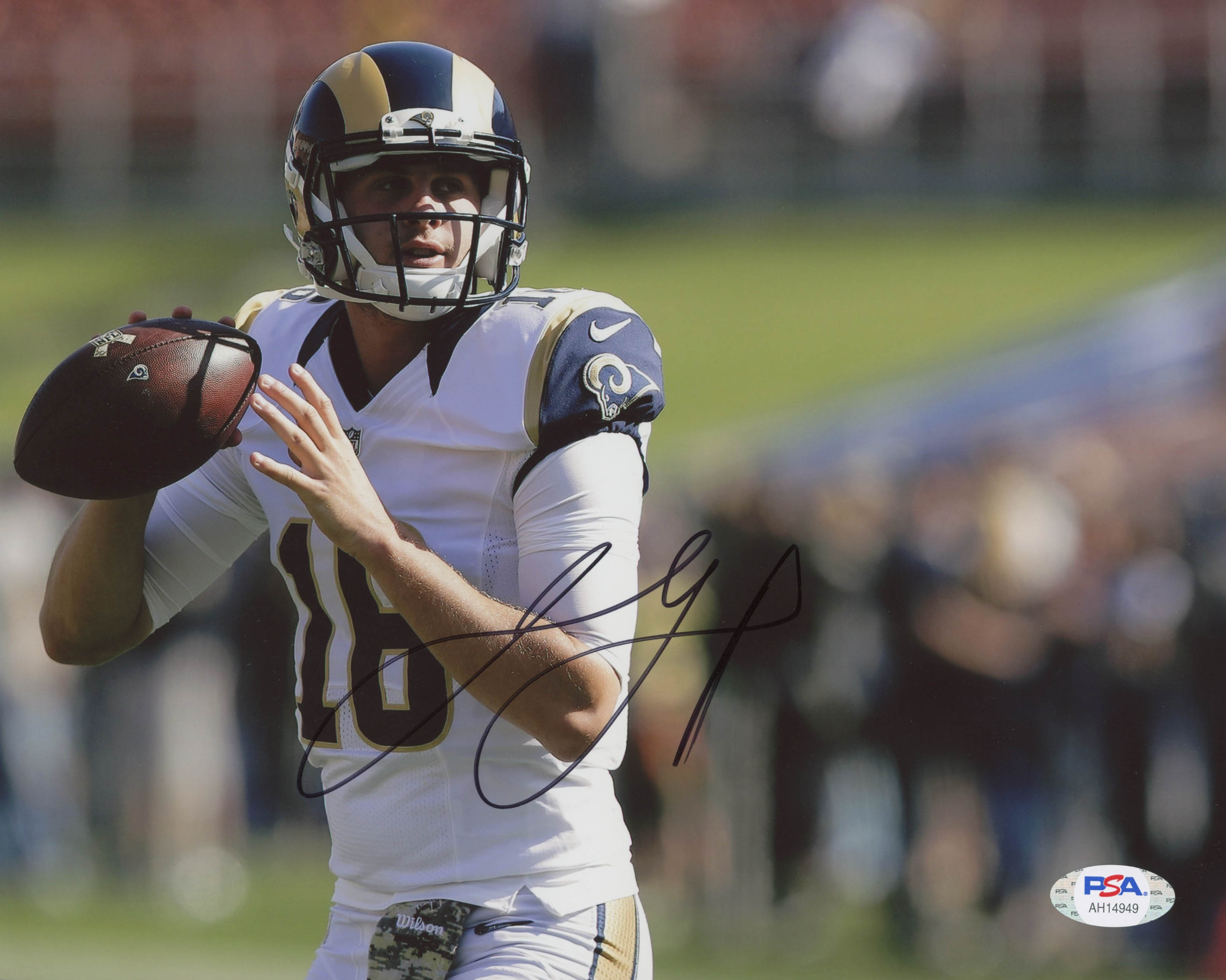 Jared Goff Signed Rams 8x10 Photo (PSA COA) | Pristine Auction