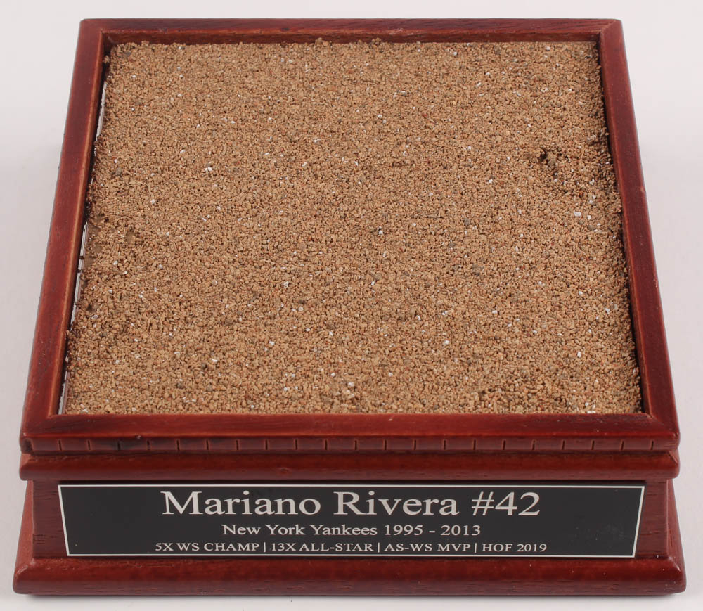 Mariano Rivera New York Yankees Baseball Display Case with Game-Used ...