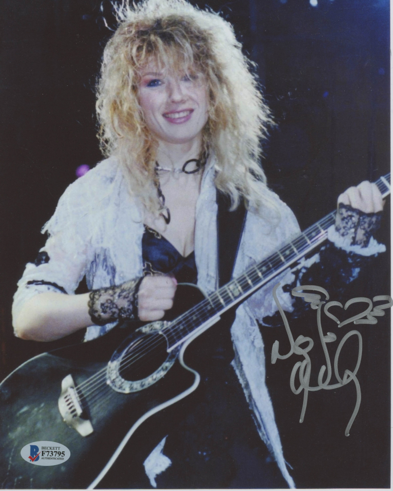 Nancy Wilson Signed 8x10 Photo (Beckett COA) | Pristine Auction