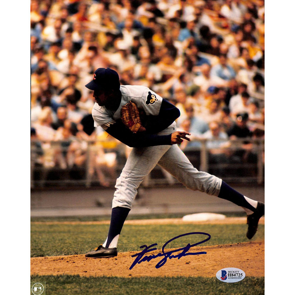 Fergie Jenkins Signed Cubs 8x10 Photo (Beckett) | Pristine Auction