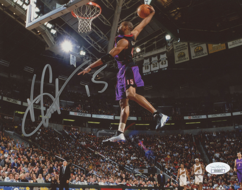 Vince Carter Signed Raptors 8x10 Photo (JSA COA) | Pristine Auction