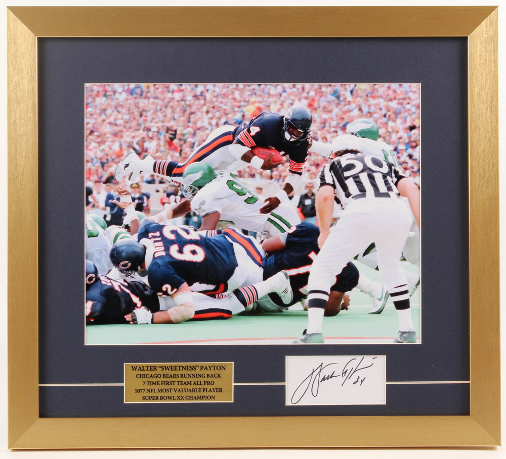 Walter Payton Signed Bears 17.5x19.5 Custom Framed Cut Display (PSA ...
