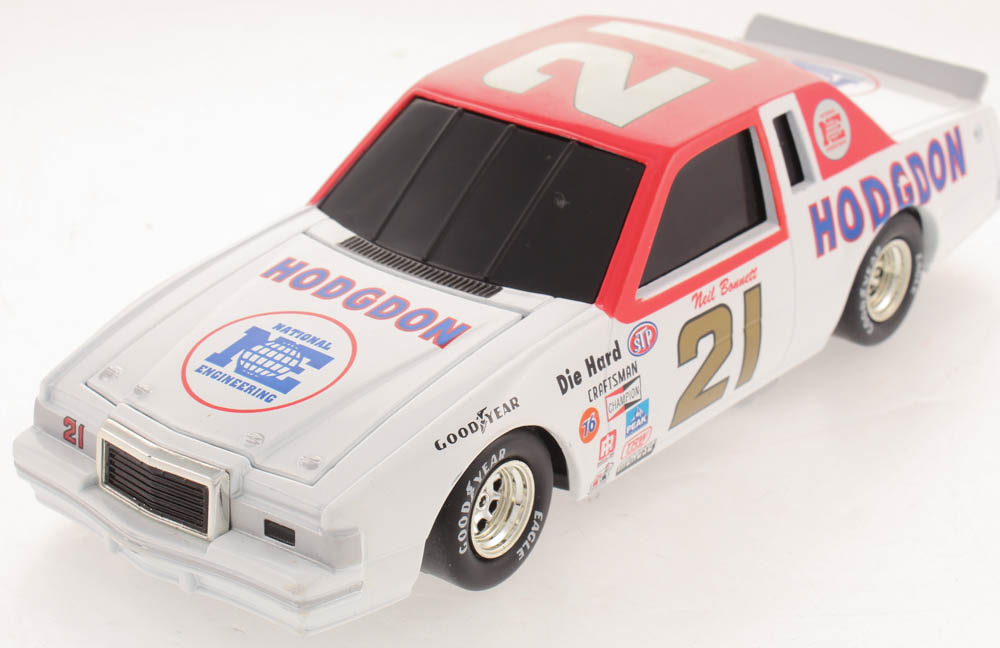 Neil Bonnett #21 LE 1996 Action / Hodgdon 1:24 Scale Die Cast Car Coin ...