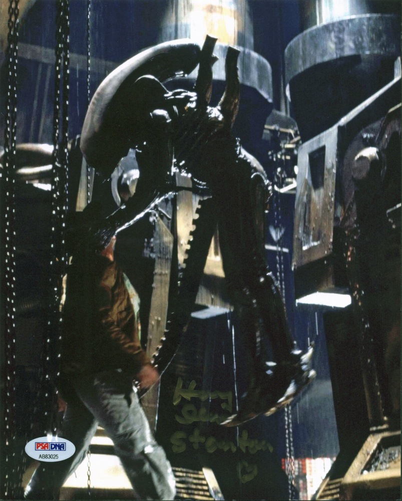 Harry Dean Stanton Signed "Alien" 8x10 Photo (PSA COA) | Pristine Auction